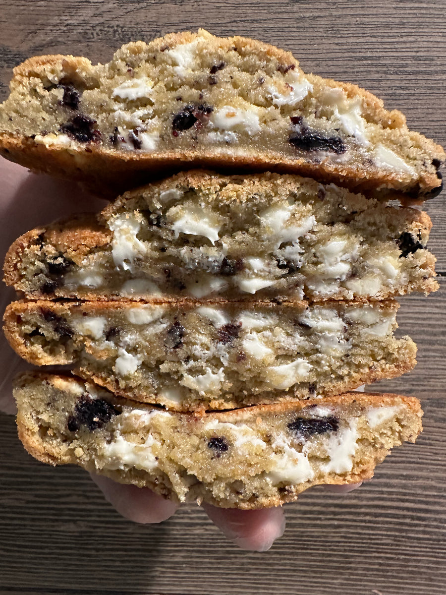 Honey Cornbread Blueberry Muffin Cookies (12 Half Pack) – Halfsies ...